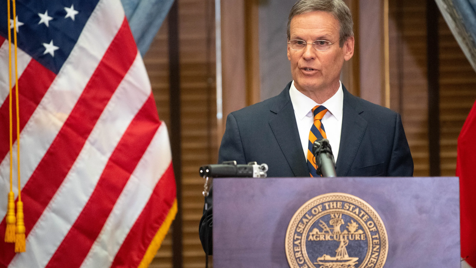 Gov. Lee Issues Guidelines for Restaurants, Retail Stores to Reopen ...